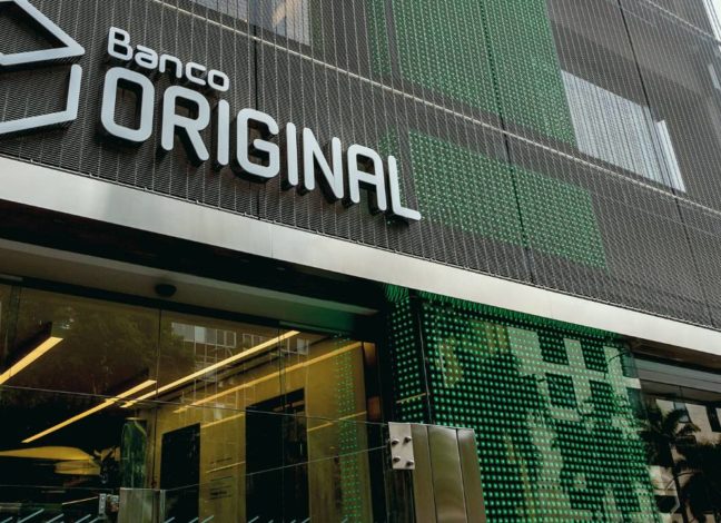 Banco Original anuncia operação inédita com saque em lojas físicas