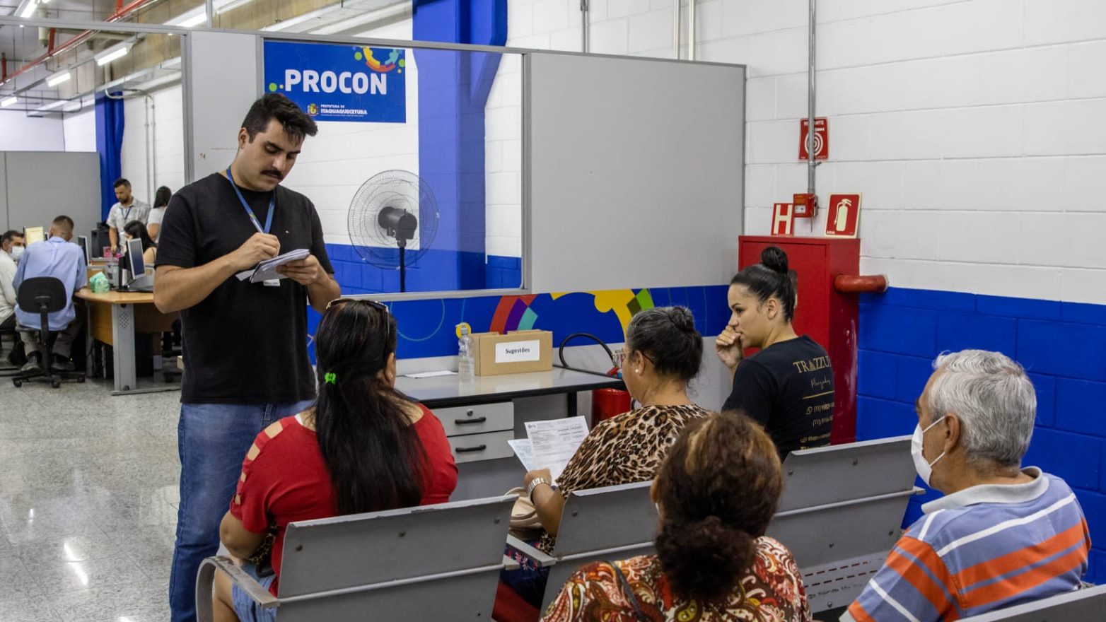 PROCON vai ajudar brasileiros a QUITAREM SUAS DÍVIDAS; veja como aproveitar